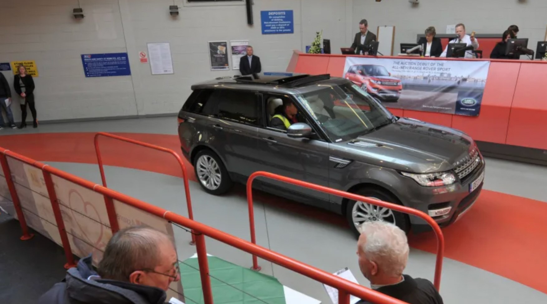 5 Top Tips When Buying a Car at Auction | Car Auction Buying Service